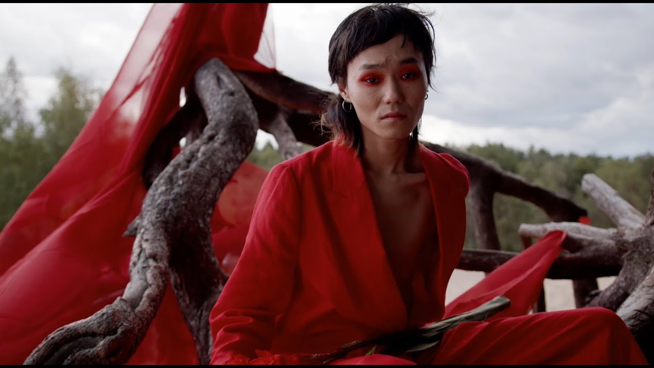 ALIEN SKIN - The Moon Is Red - YouTube