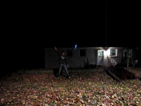 e6 plays with rope dart