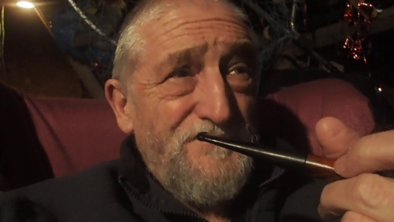 Wilson briar with Amphora Full and some nautical ramblings - YouTube