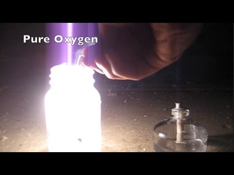 Burning Magnesium in Air, Pure Oxygen, and Carbon Dioxide. - YouTube