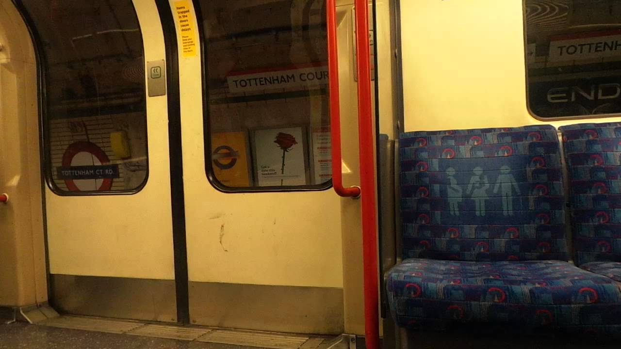 London Underground Central Line (1992 Stock, 91323): St Pauls - Bond ...