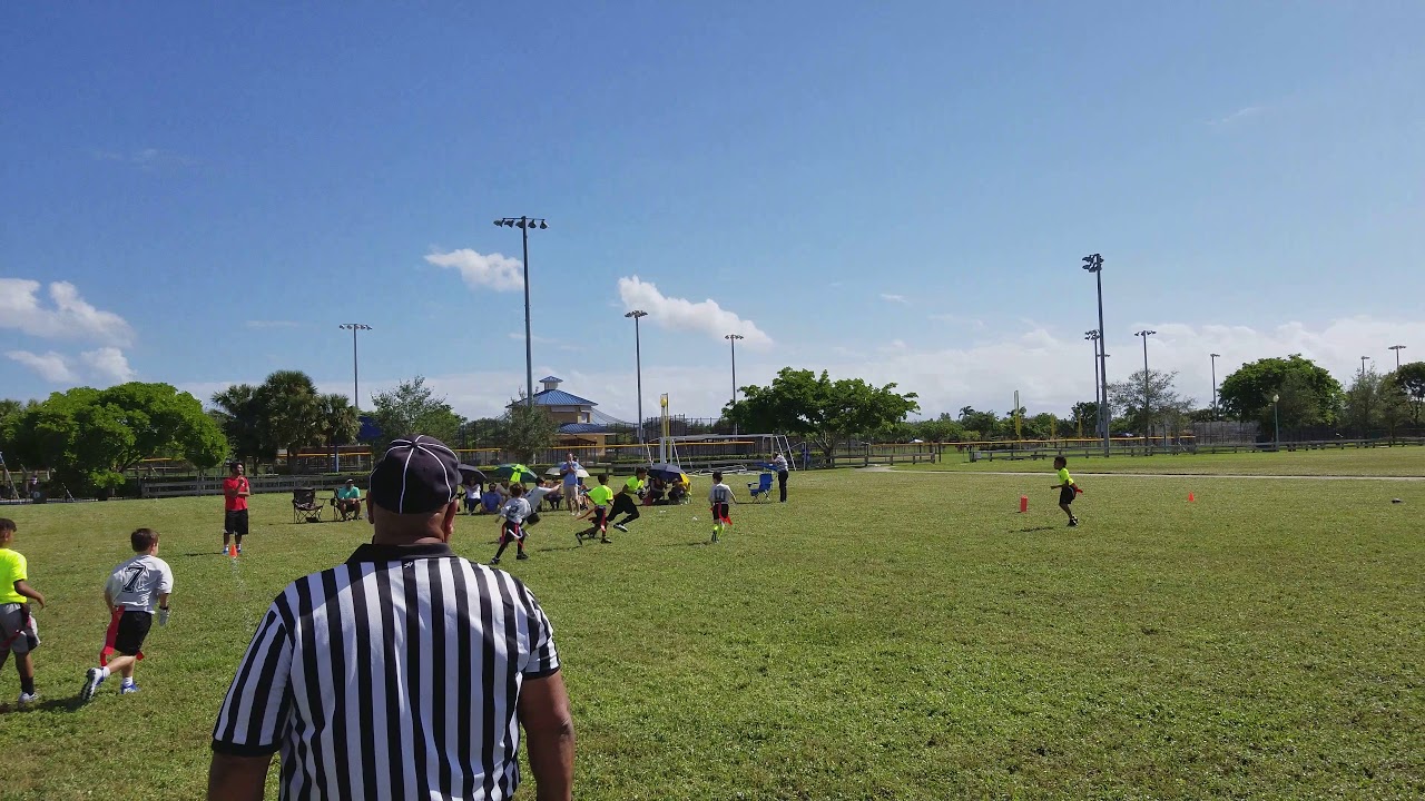 Mari 1st TD run of season - YouTube