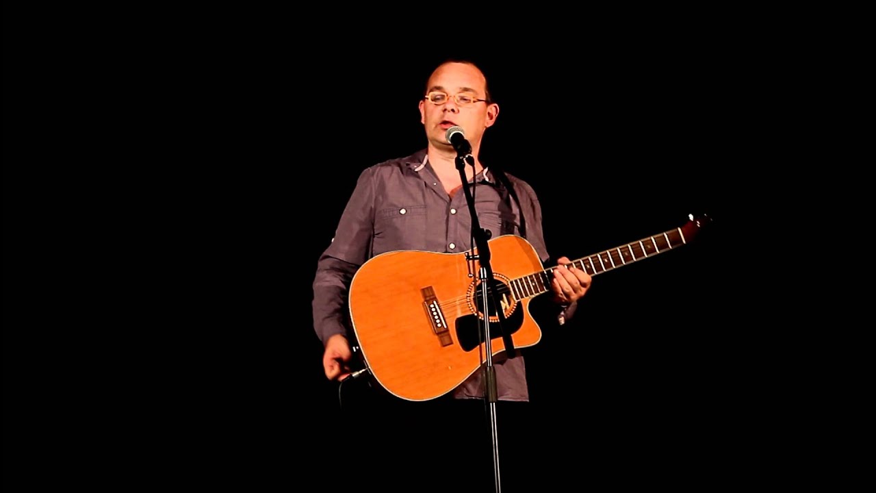 Mephistow Comedy 2011 - Raf Coppens gitaarscene politieke grapjes - YouTube