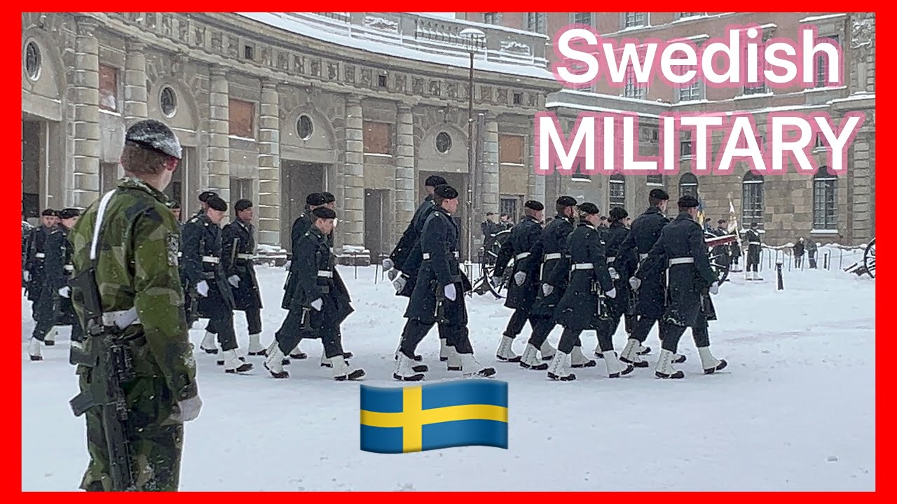 Swedish Armed Forces - guard change ceremony in Stockholm - YouTube
