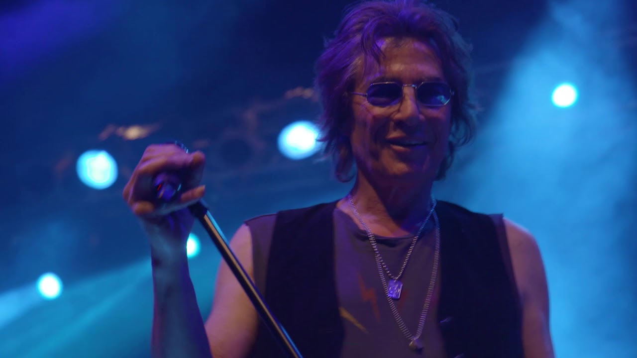 Fortune - "Thrill Of It All" - Live Video - YouTube