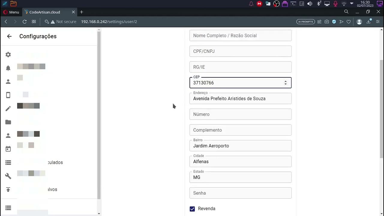 Custom Traccar para Empresas - YouTube