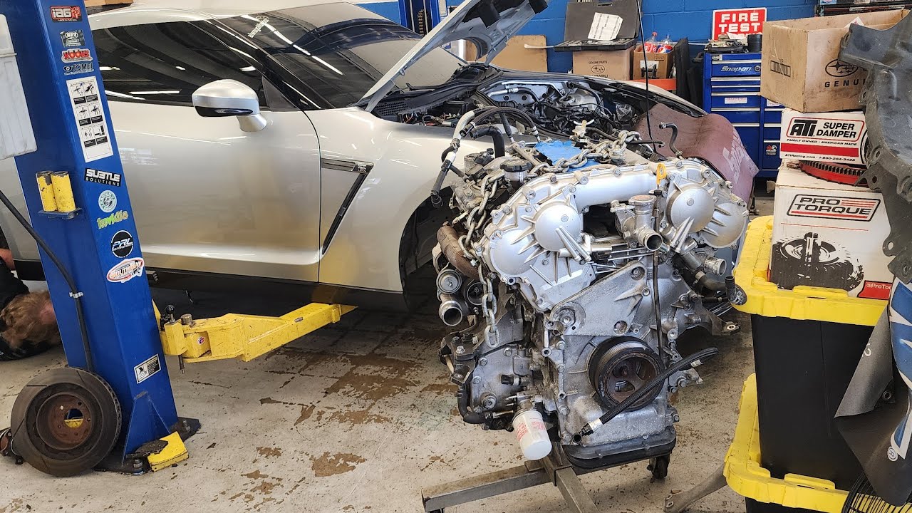 R35 +1000Hp Build Pt.2/Stock motor and transmission is out - YouTube