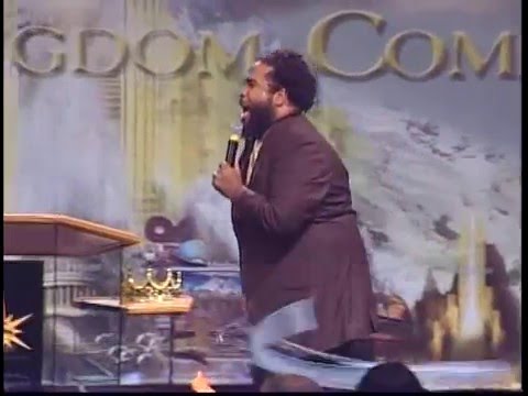 Erick David Townsend and Raina Townsend leading Worship - YouTube