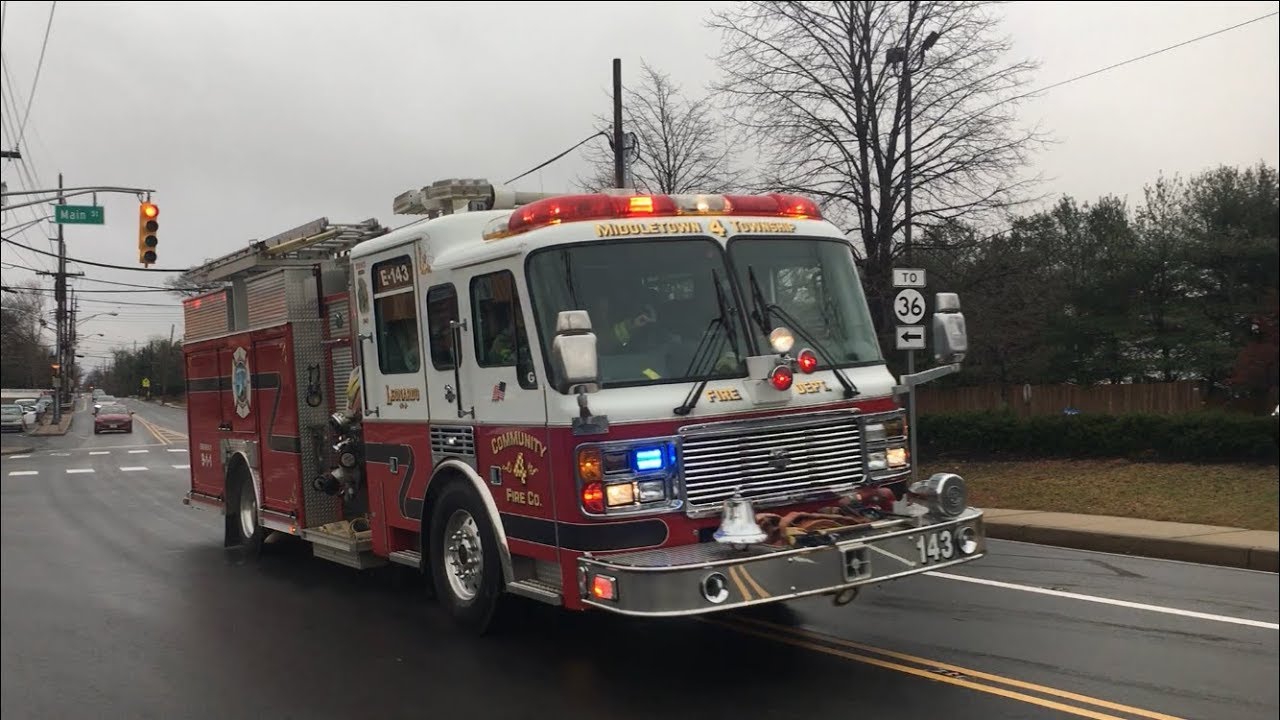MTFD Engine 143 (31-4-75) responding - YouTube