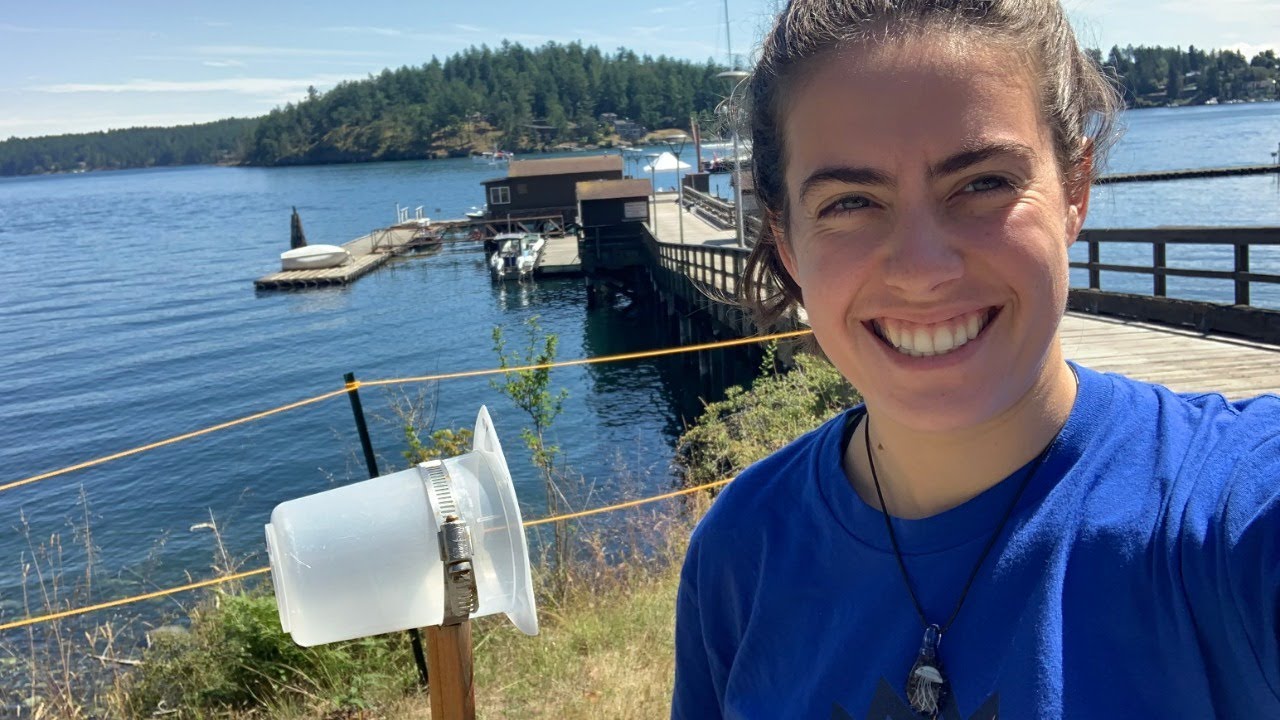 Earth LIVE Lesson with Anna Klompen | How I Study Hydroid Venom - YouTube