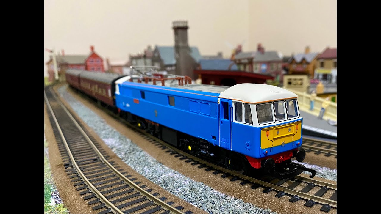 MY HORNBY R2755 CLASS 86 ELECTRIC LOCOMOTIVE 86259 NAMED LES ROSS WITH ...