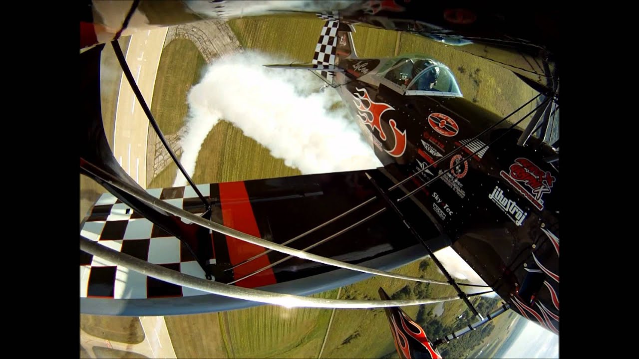 Skip Stewart in P2 at Kirksville, Mo Airshow - YouTube