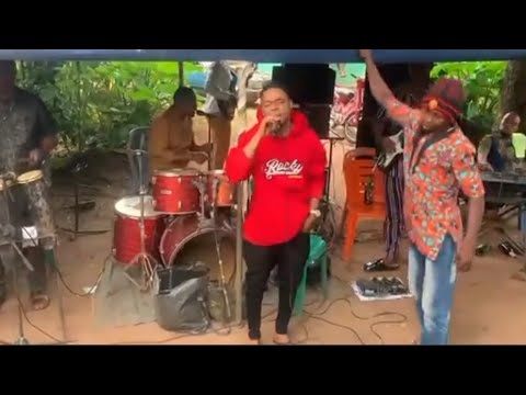 OWERRI BONGO MUSIC || OJIMADU JUNIOR LIVE PERFORMANCE - YouTube