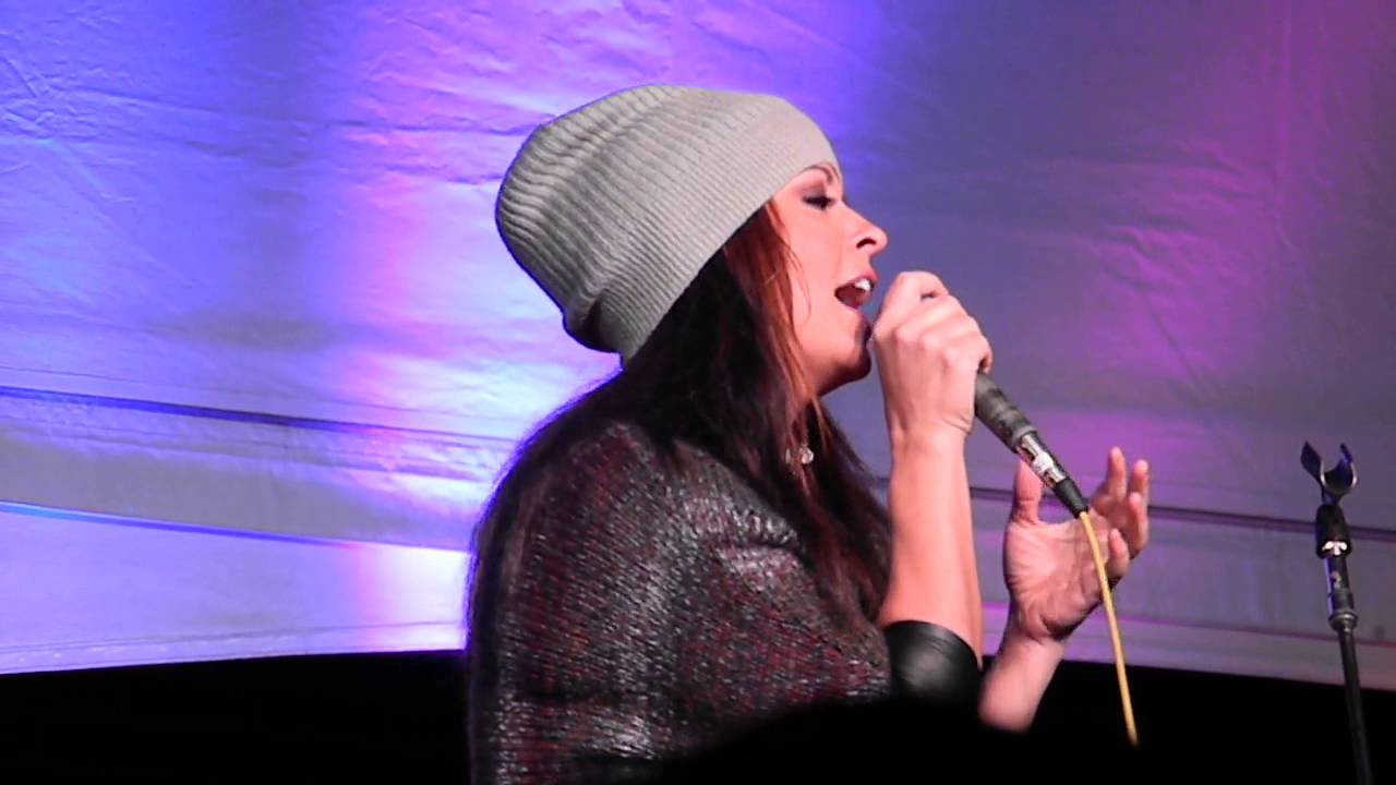 Sara Evans - A Real Fine Place To Start - Clarksburg, CA - 3/31/14 ...