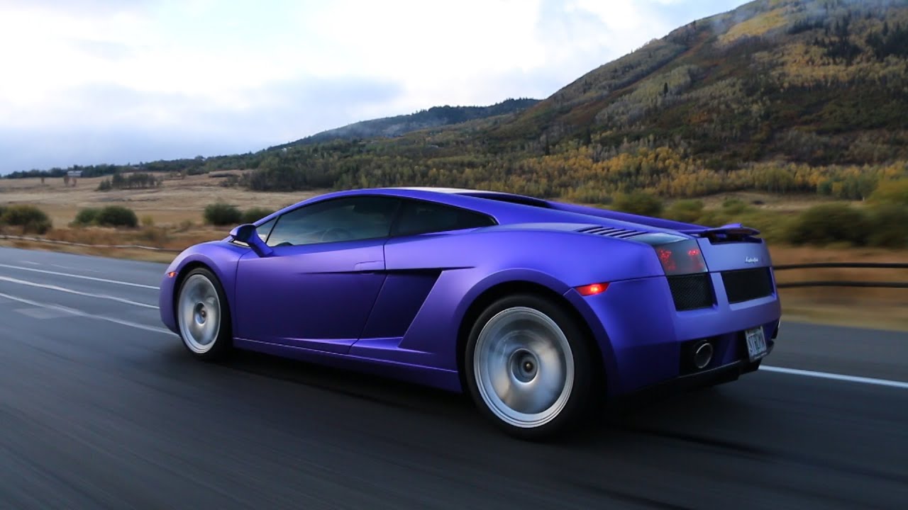 We wrapped my Lamborghini Satin Chrome Purple - YouTube