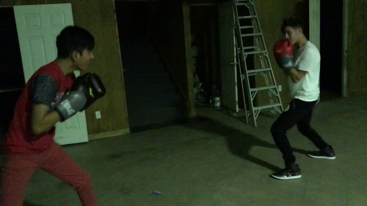 Backyard Boxing 11 - YouTube