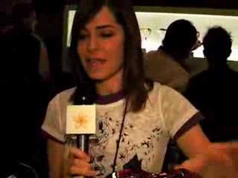 CES 2008 - Myvu Crystal and Shades - YouTube