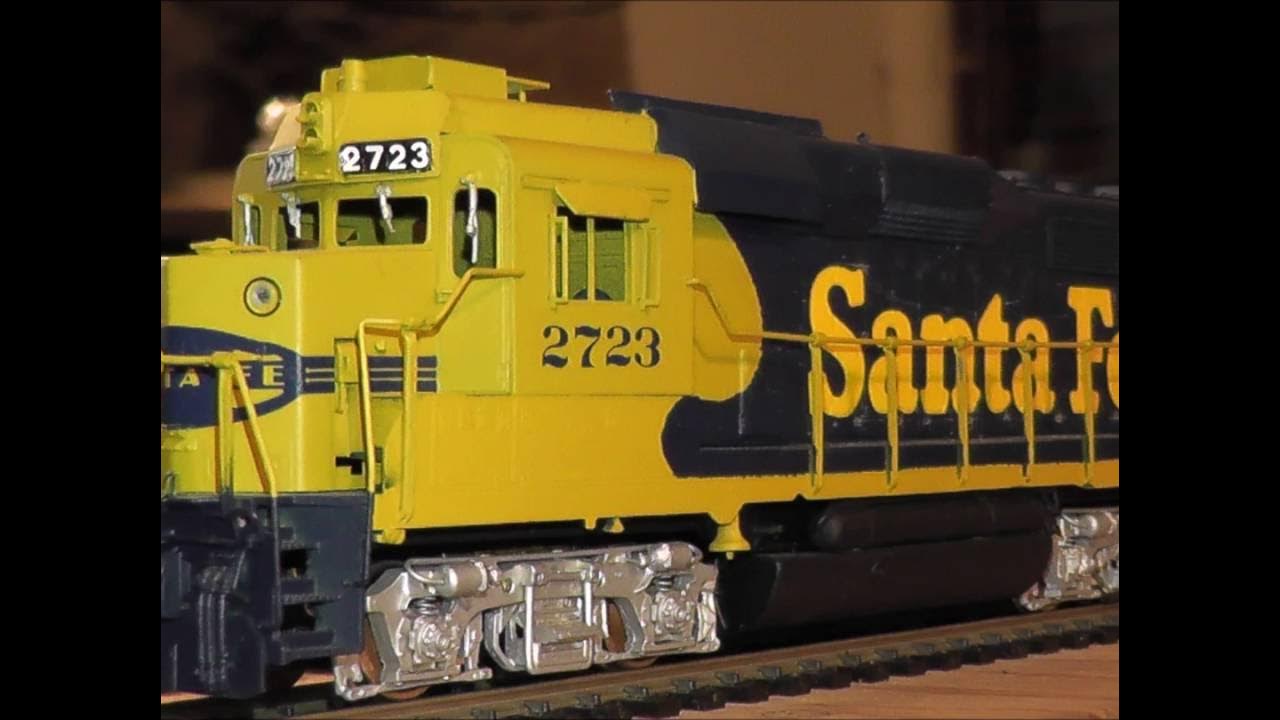 Brass HO Challenger Imports AT&SF GP-30U Factory Paint Korea Samhongsa Santa Fe - YouTube