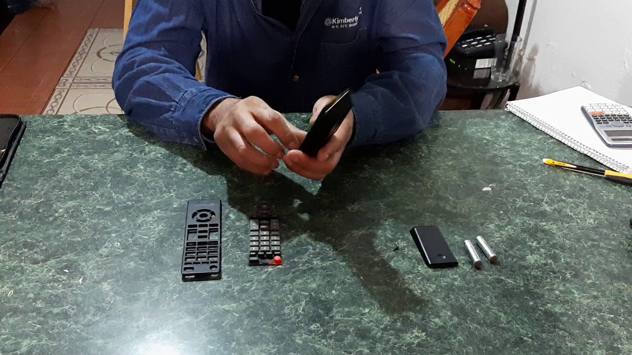 Proceso de ensamble control remoto t.v - YouTube