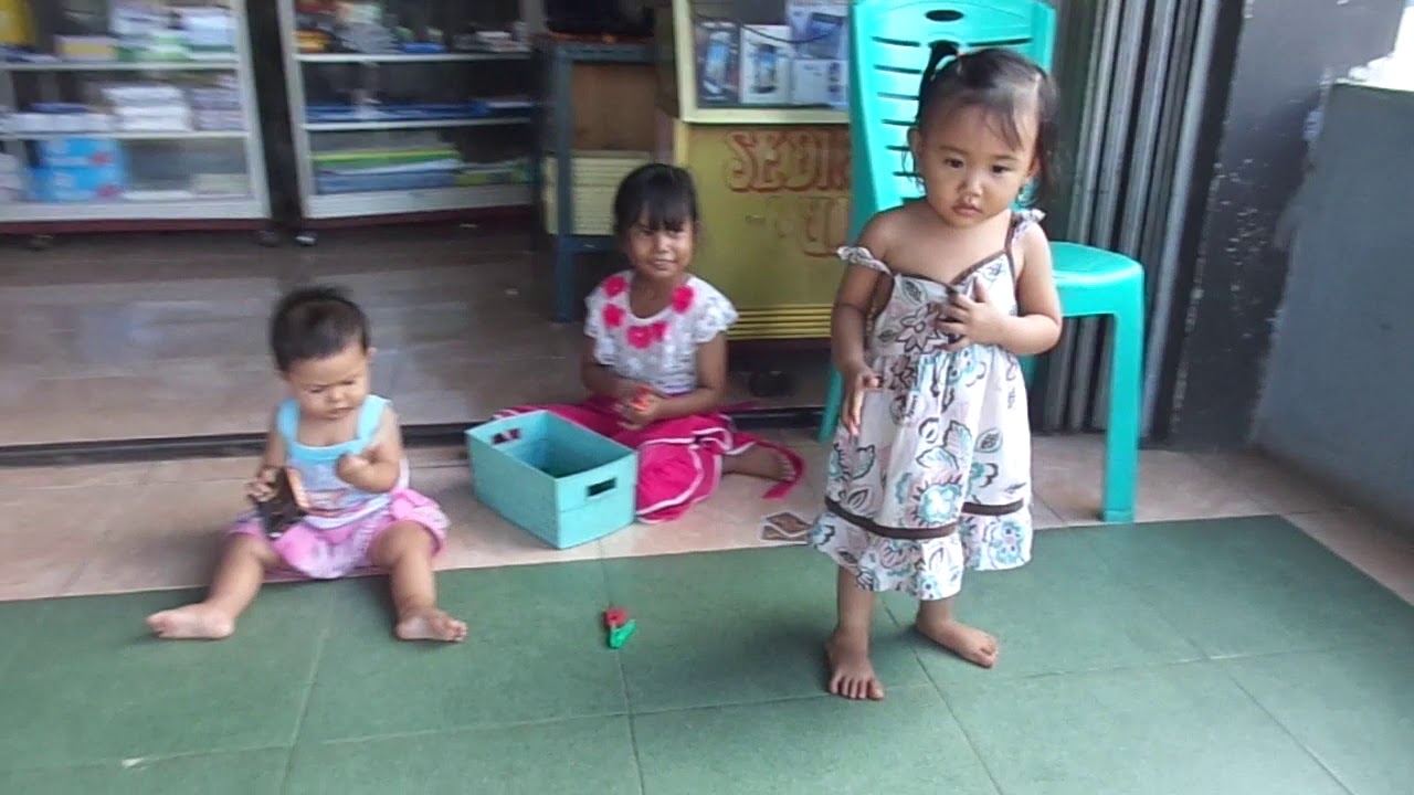 KenaNgan masa keciL - YouTube