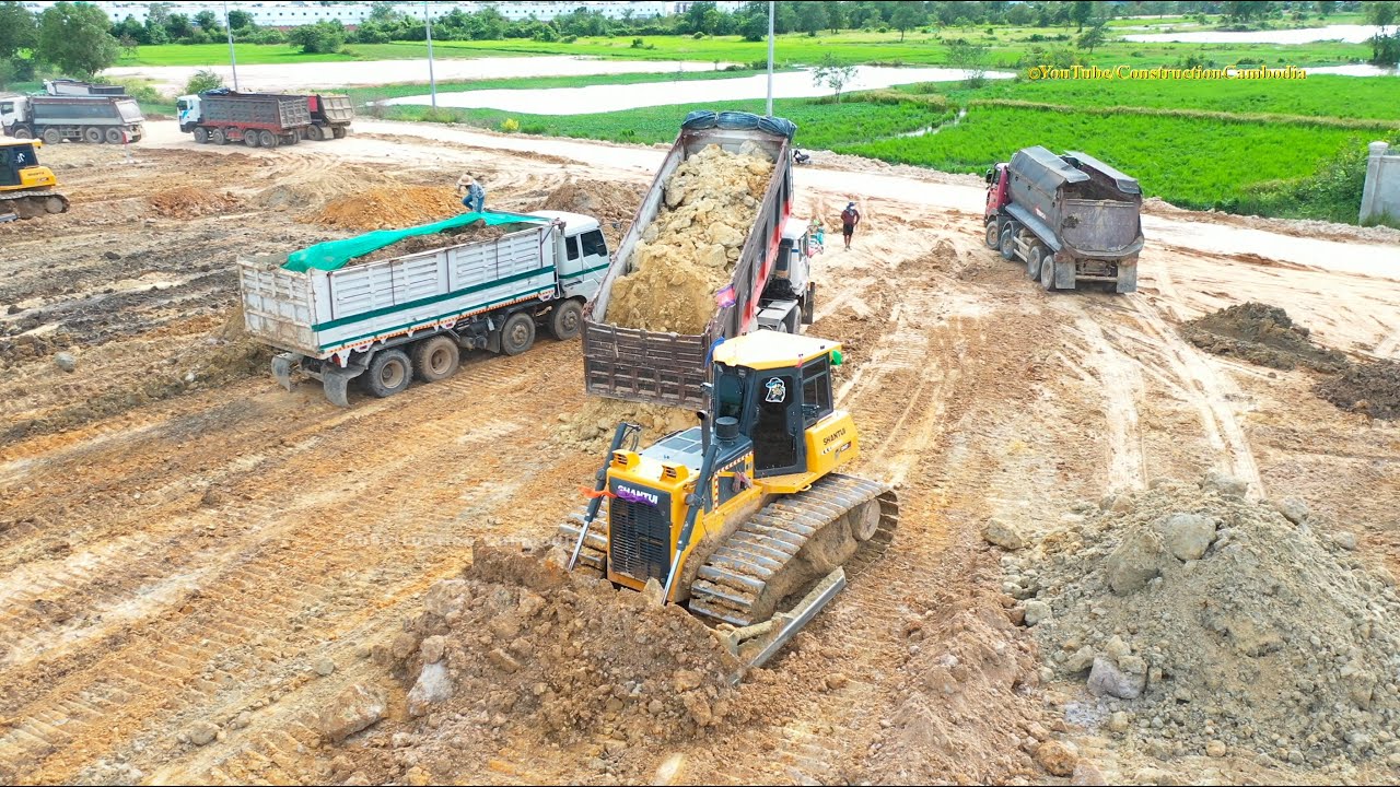 Build Land With Heavy Equipment Bulldozer Excavator Dump Trucks Dumping ...