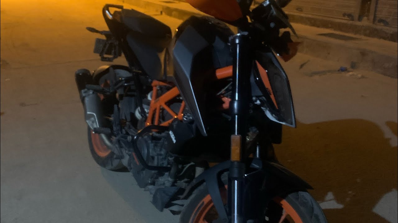 Bullet lene gye the. But Duke 390 aayi pasand #ktm #withfriends # ...