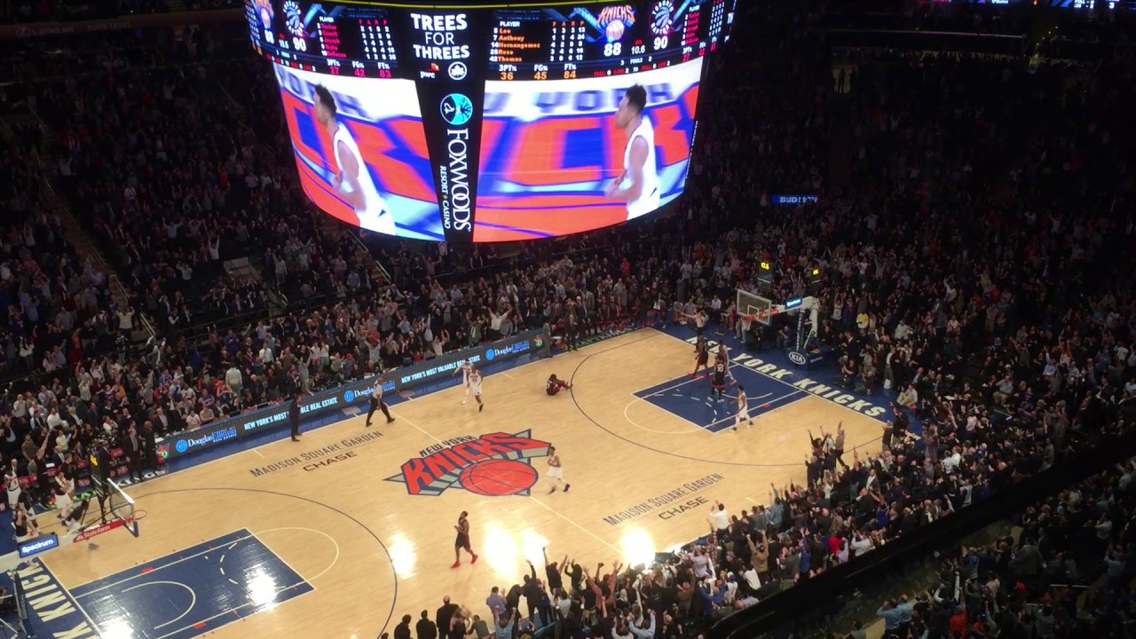 NYK VS TOR - Courtney lee for the lead - YouTube