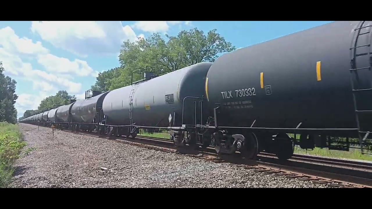 2:07 csx B791 with csx-3284/csx-3189 eastbound at Sanford road Milepost 386.5 - YouTube