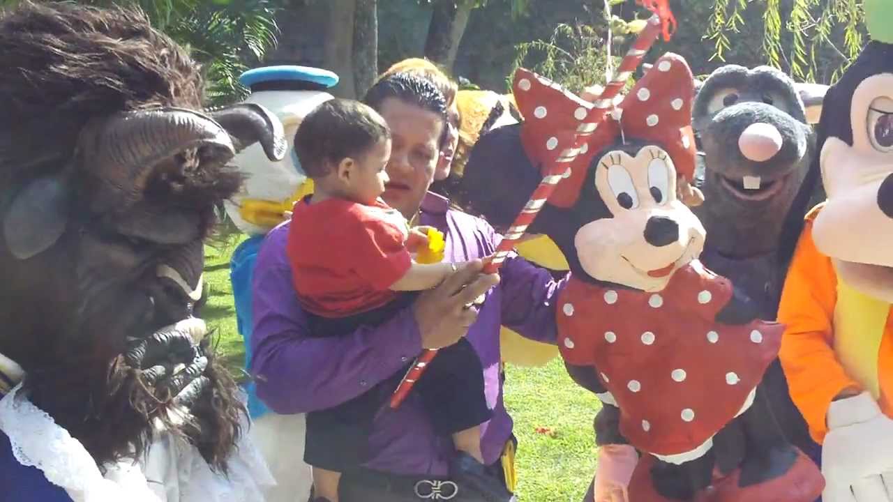 Botargas Walt Disney en las piñatas - YouTube