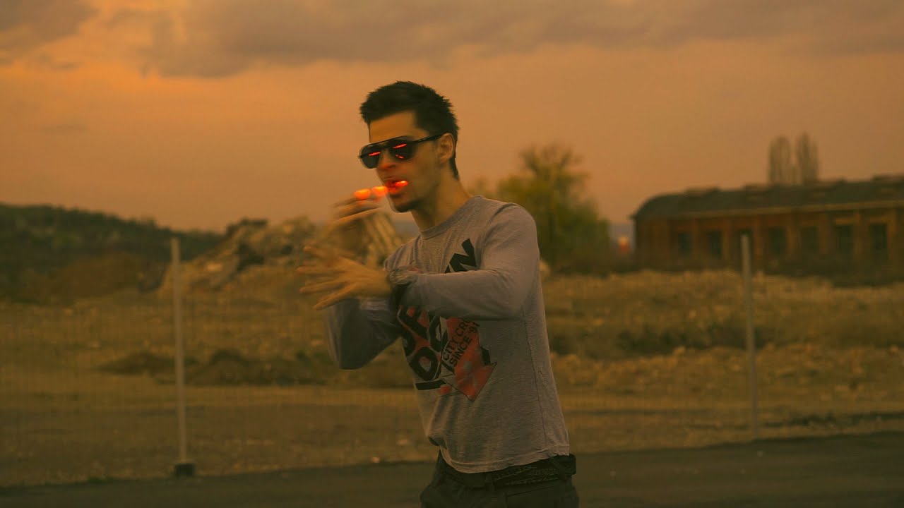 Popping Robot Dance | Electric Boogie | Cyberpunk Light Effects LED ...