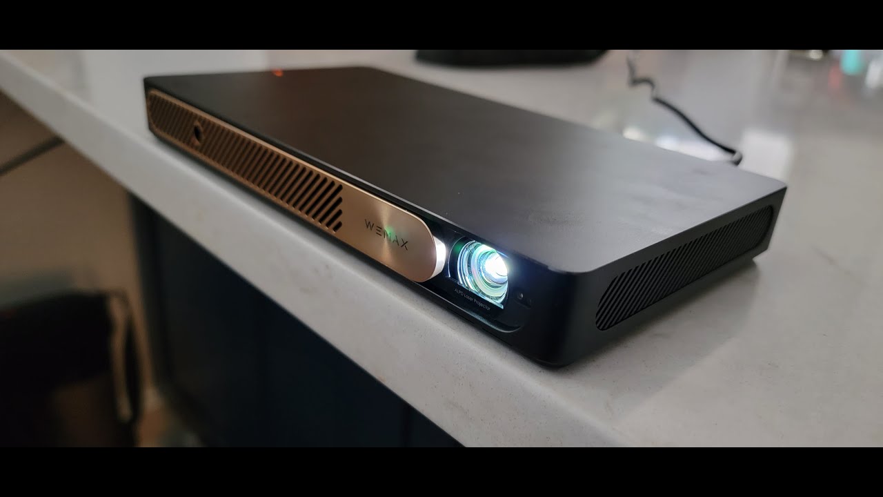 Wemax Go Advanced projector unboxing (what's in the box only) - YouTube