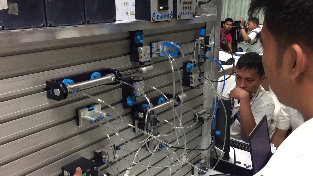 Sequence Control (Actual in pneumatic) - YouTube