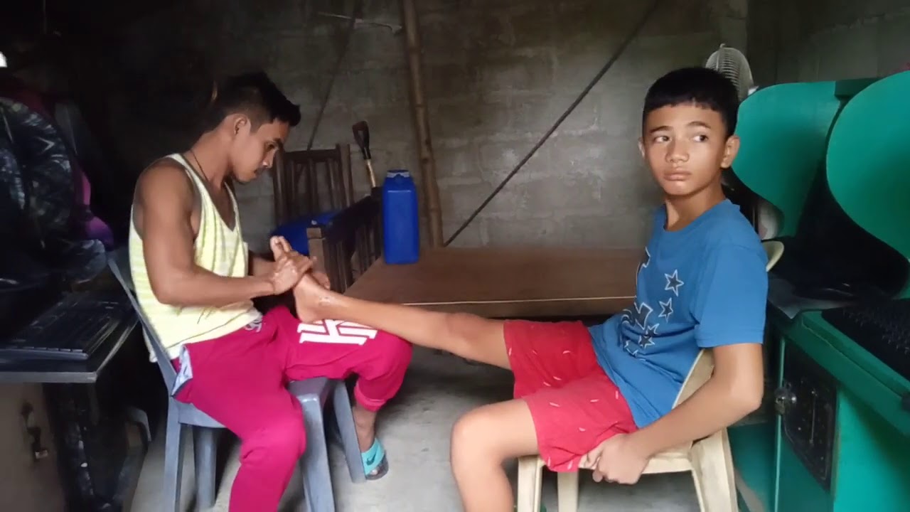 batang natapilok ang paa hinilot ni Agimat - YouTube