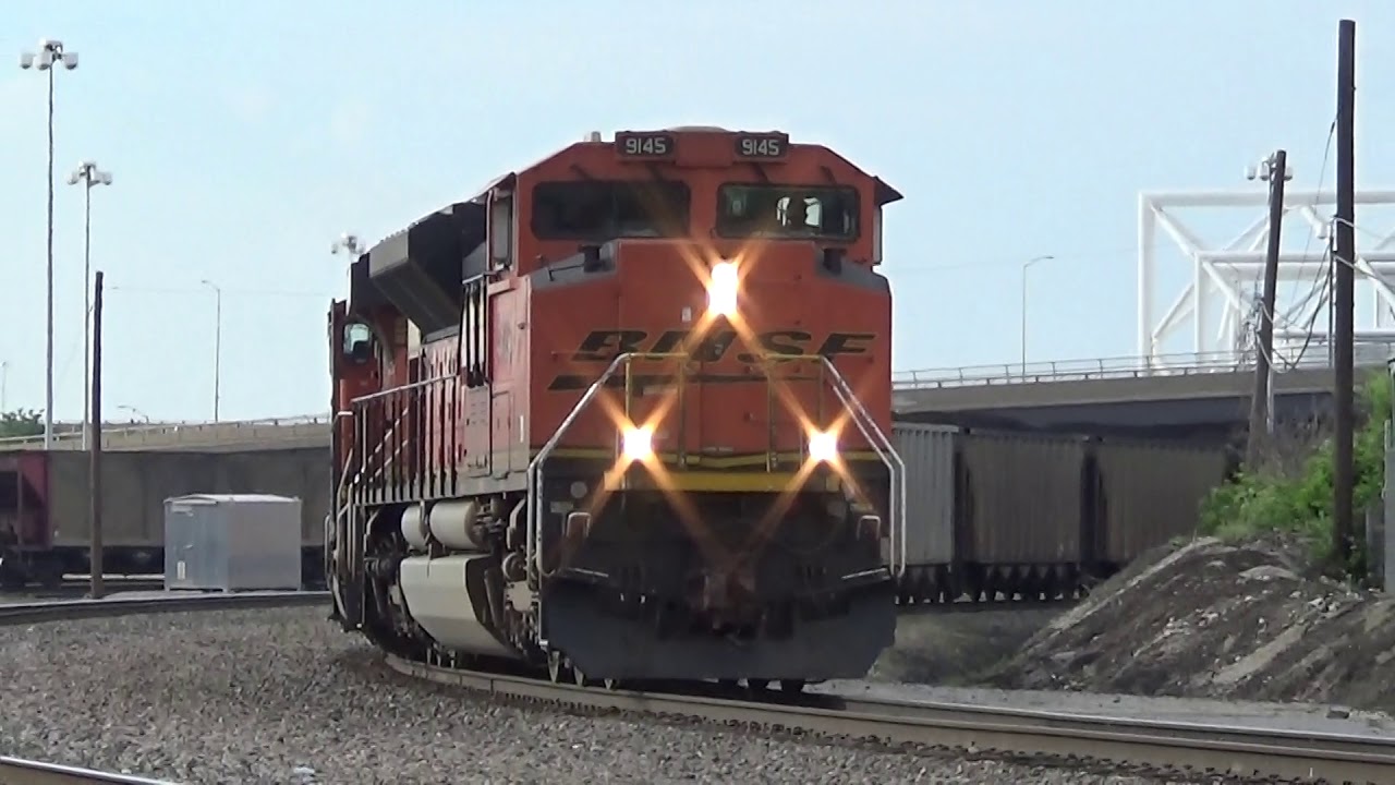 LOUD! BNSF SD70ACe 9145 w/ Awesome Loud K5HL Leads Loaded Coal Train on 5/28/18 - YouTube