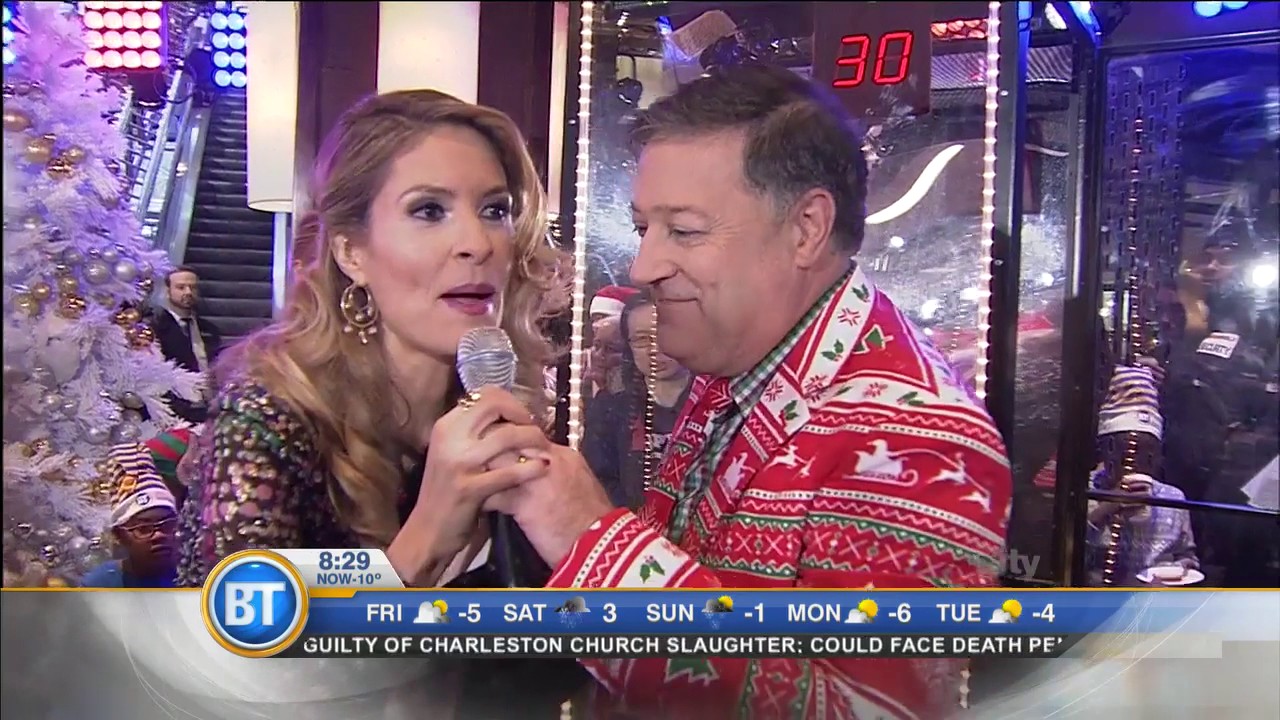 Russell Oliver the Cashman joins us for a game of cash grab! - YouTube