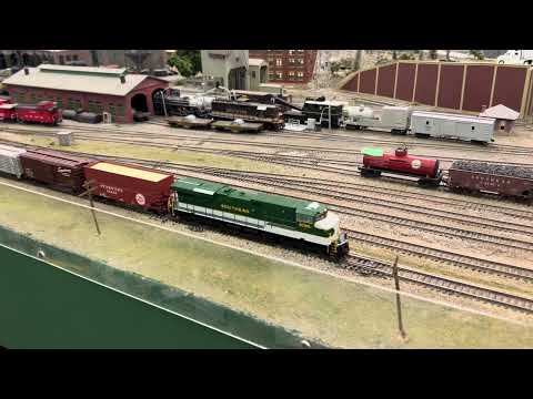 Ho scale NS Local train B16 - YouTube