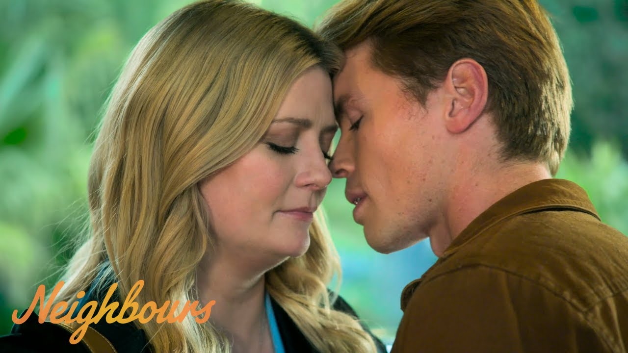 Reece's Emotional Goodbye | Neighbours - YouTube