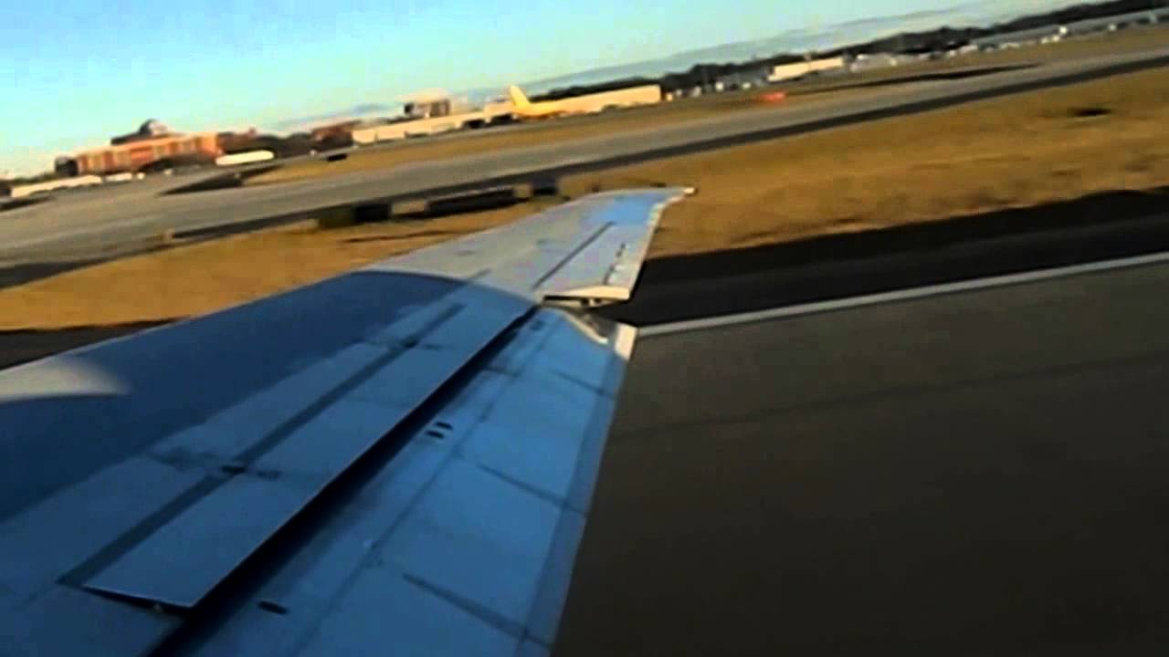 MD-88 bumpy takeoff - YouTube
