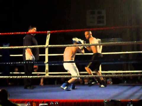 Edward Bettison (kaos) v Qasim 'the dream' Beg (uska) - YouTube
