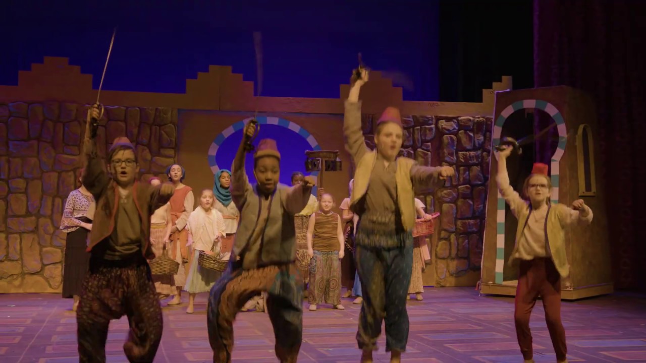 Aladdin JR - Trailer - YouTube