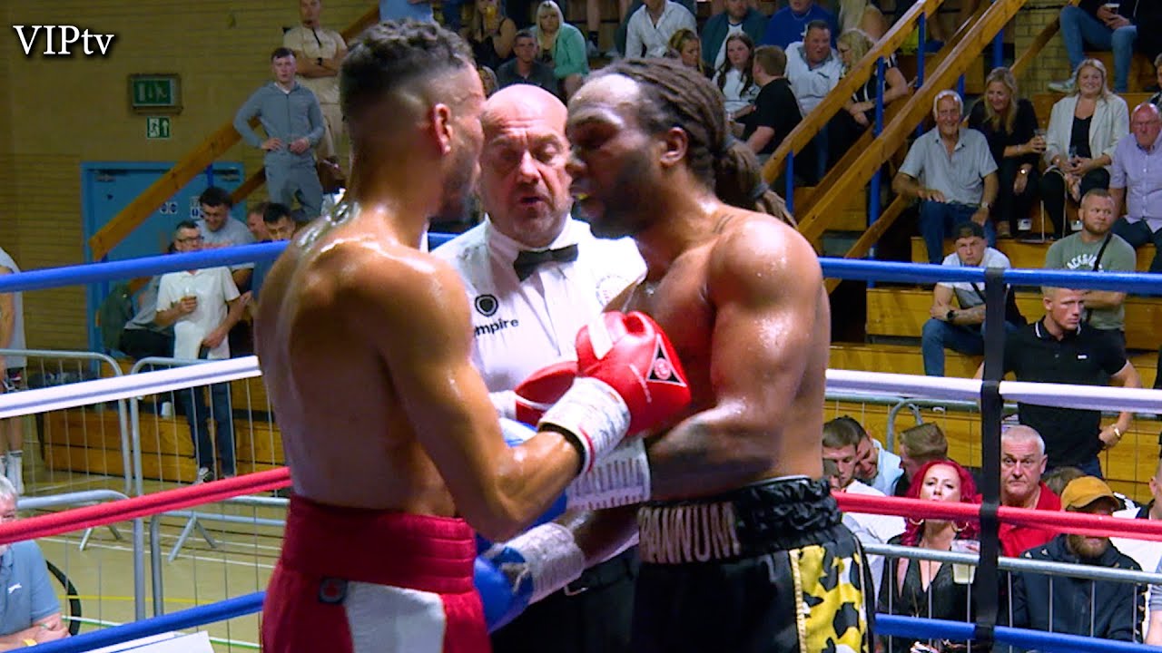 Richard Roberts Popham v Jordan Grannum on VIP's Wakefield show at The ...