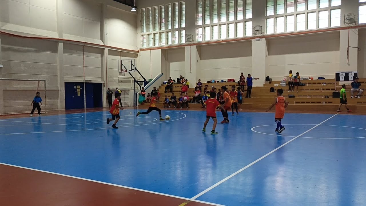 Kejohanan Futsal Peringat Daerah Kanowit 2023 (SK. Ng. Ngemah vs SK ...