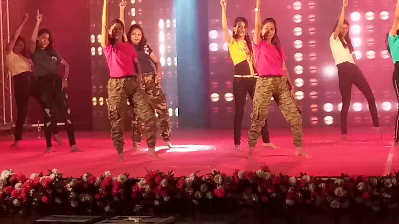 #Rocking girls dance in annual function - YouTube