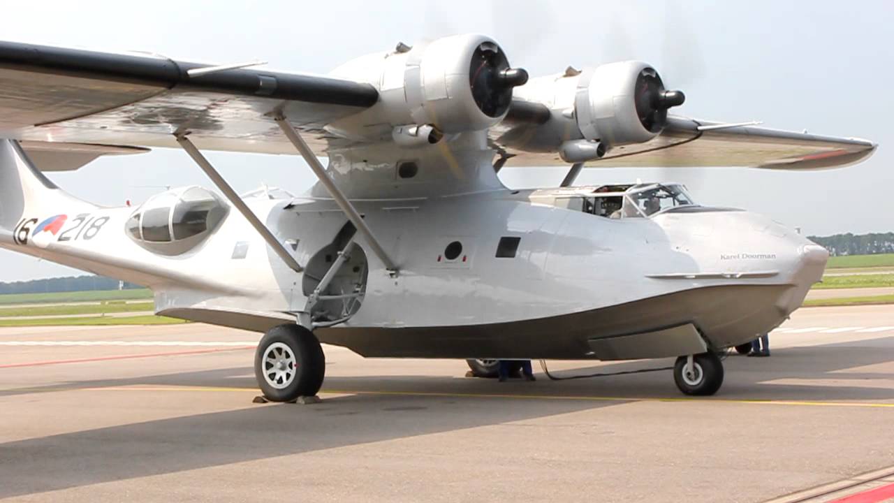 Dutch Catalina PBY-5A engine run - YouTube