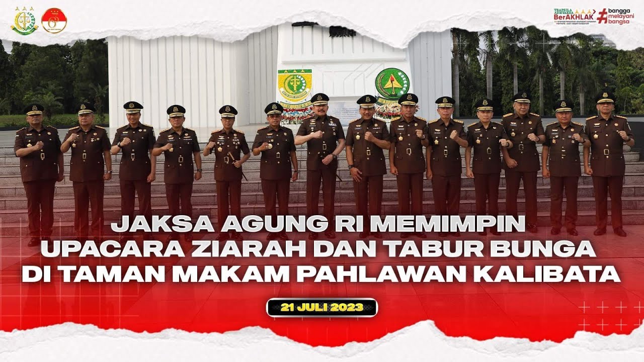 UPACARA ZIARAH DAN TABUR BUNGA DI TMP KALIBATA - YouTube