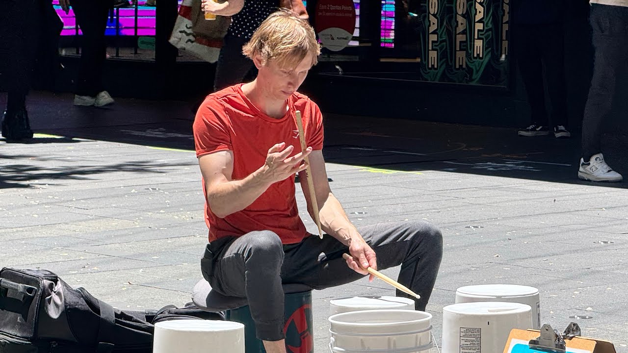 Fastest Drummer Ever [Full HD] - YouTube