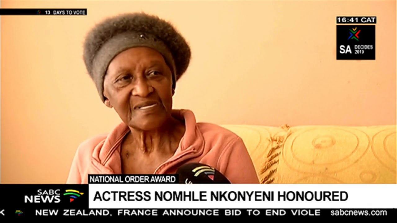 Renowned actress Nomhle Nkonyeni honoured - YouTube
