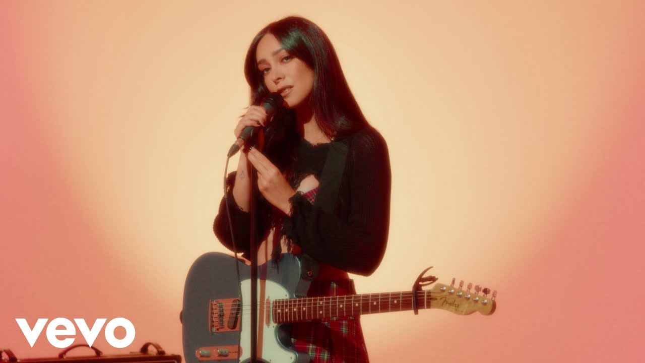 LØLØ - poser (Official Music Video) - YouTube