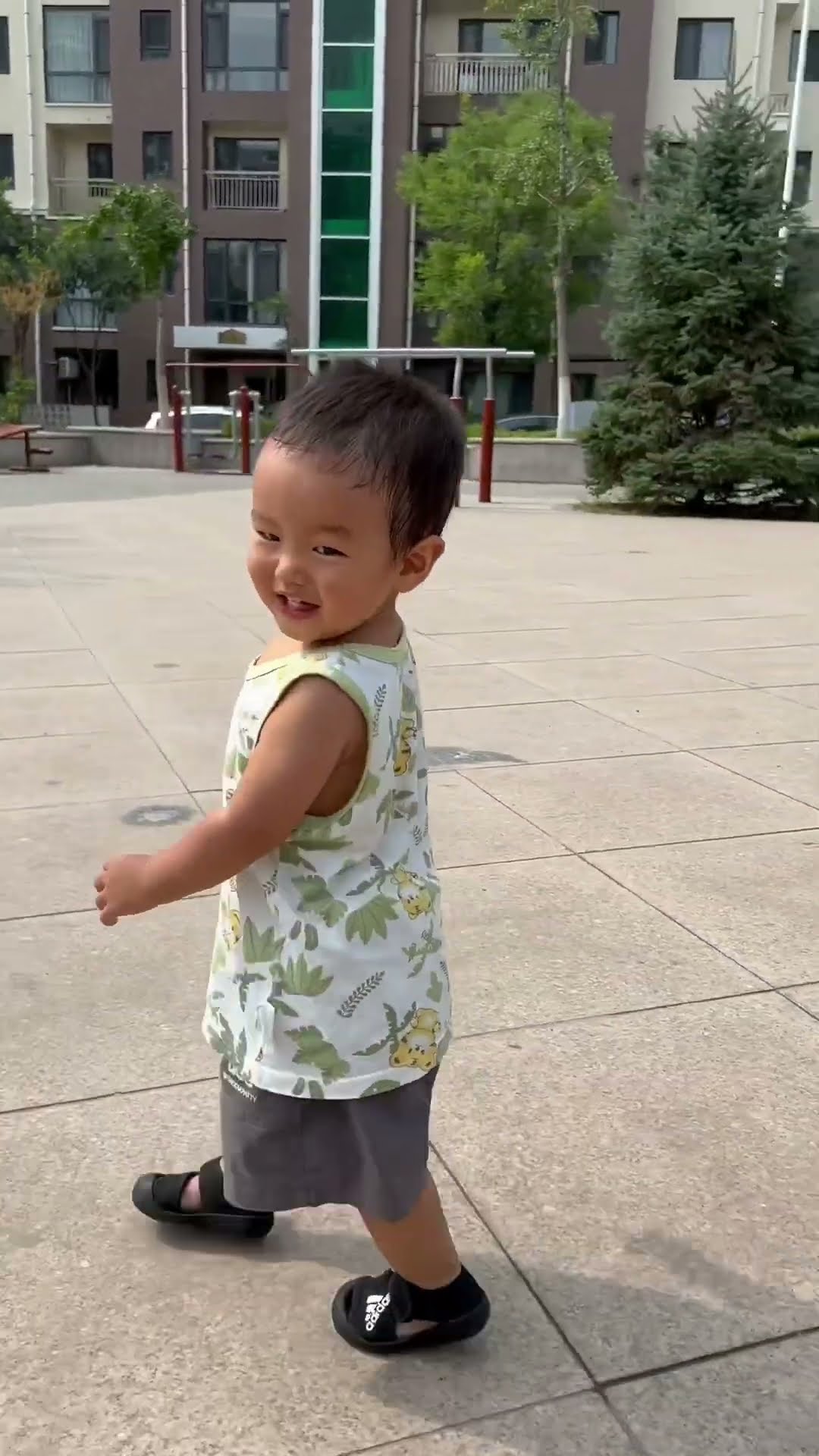 Speed baby age:1year125day #baby #cute #cutebaby #funny #shorts - YouTube