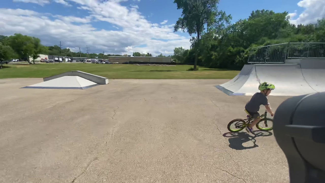BMX obstacle course - YouTube